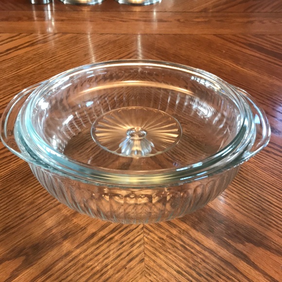 Pyrex | Kitchen | Vintage Pyrex Casserole With Lid | Poshmark